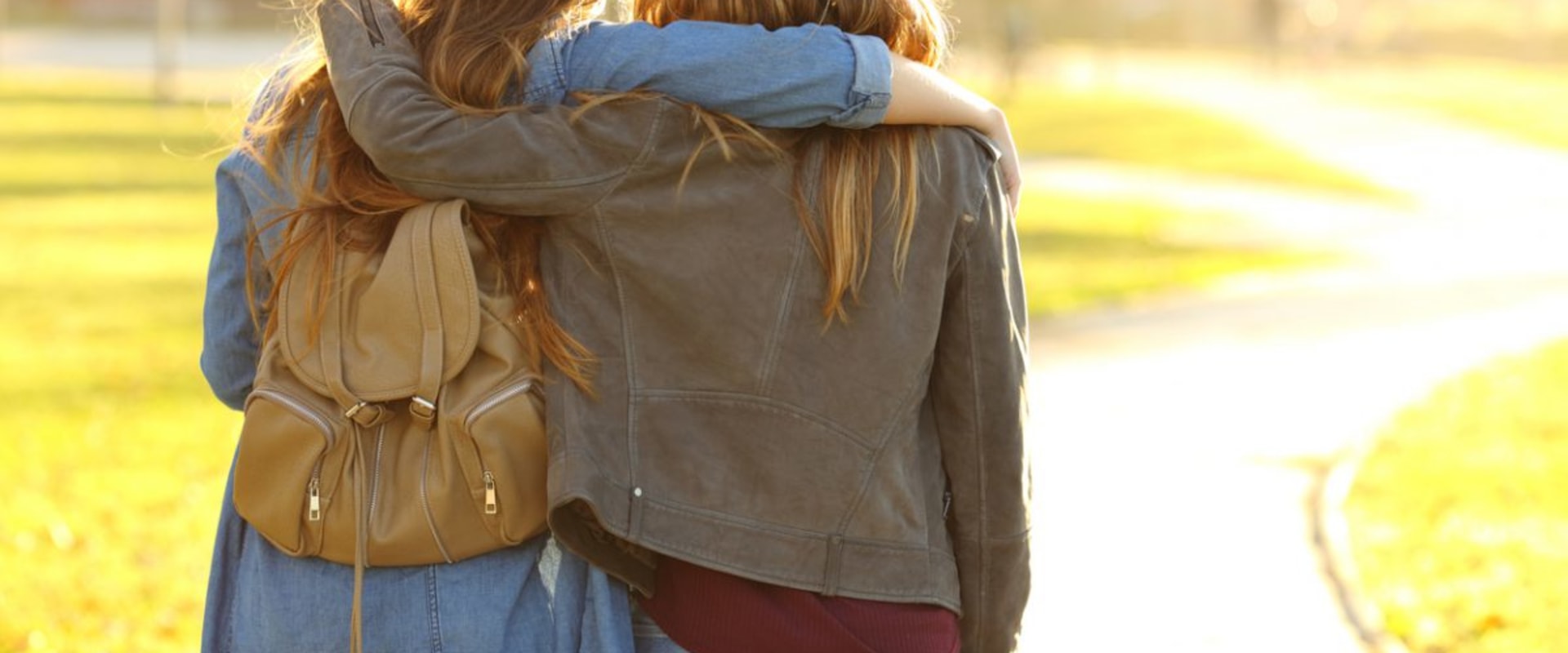 How can family and friends help someone with ptsd?